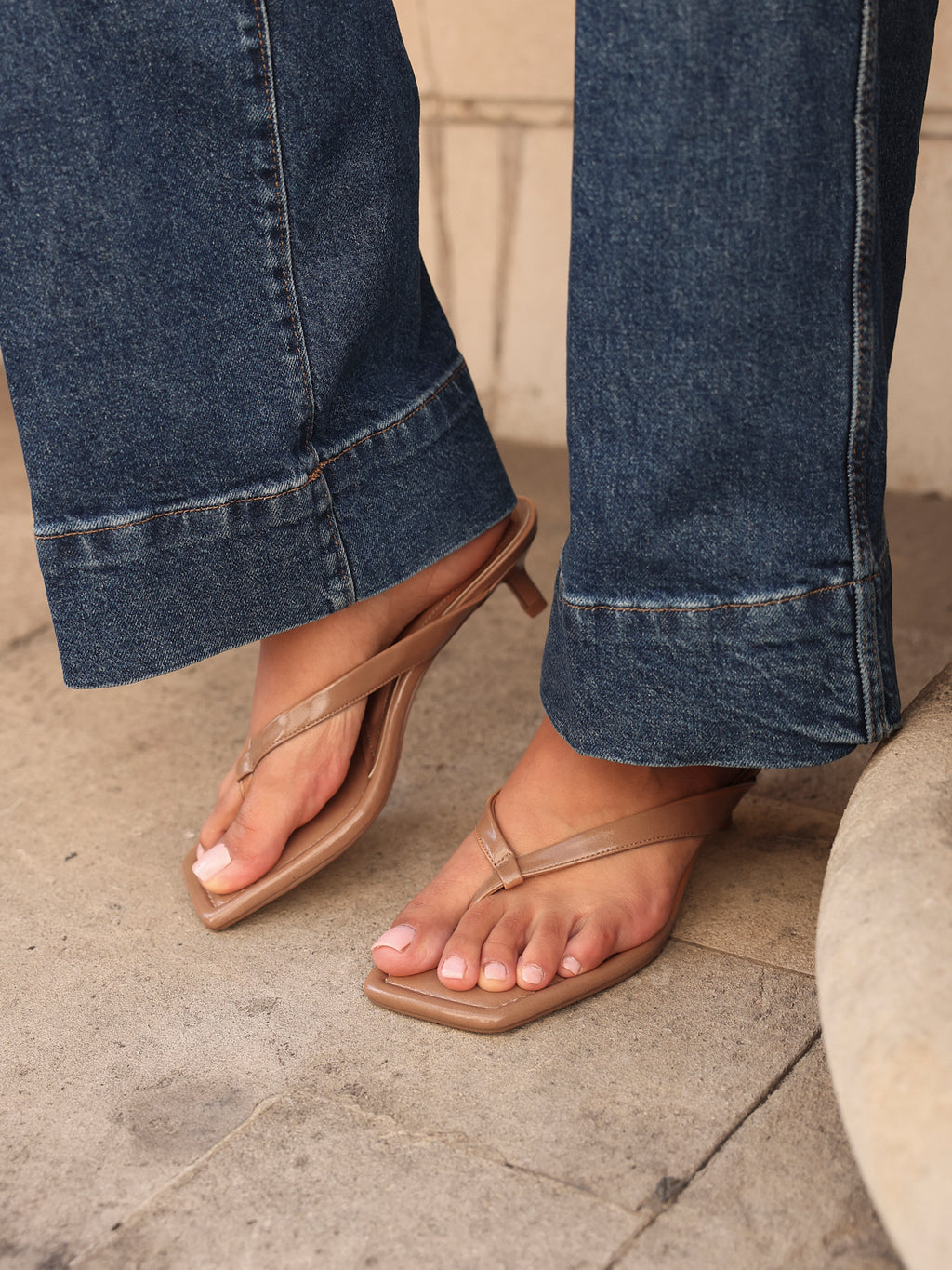 Caramel Faux Leather Toe Post Kitten Heel – Linzi
