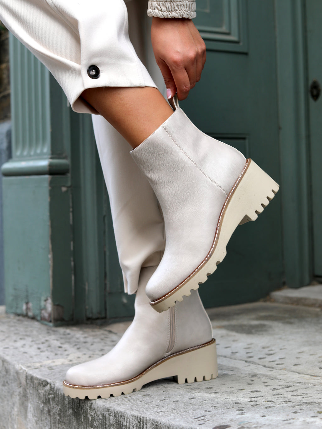 Taupe Faux Leather Wedge Sole Chelsea Boot – Linzi