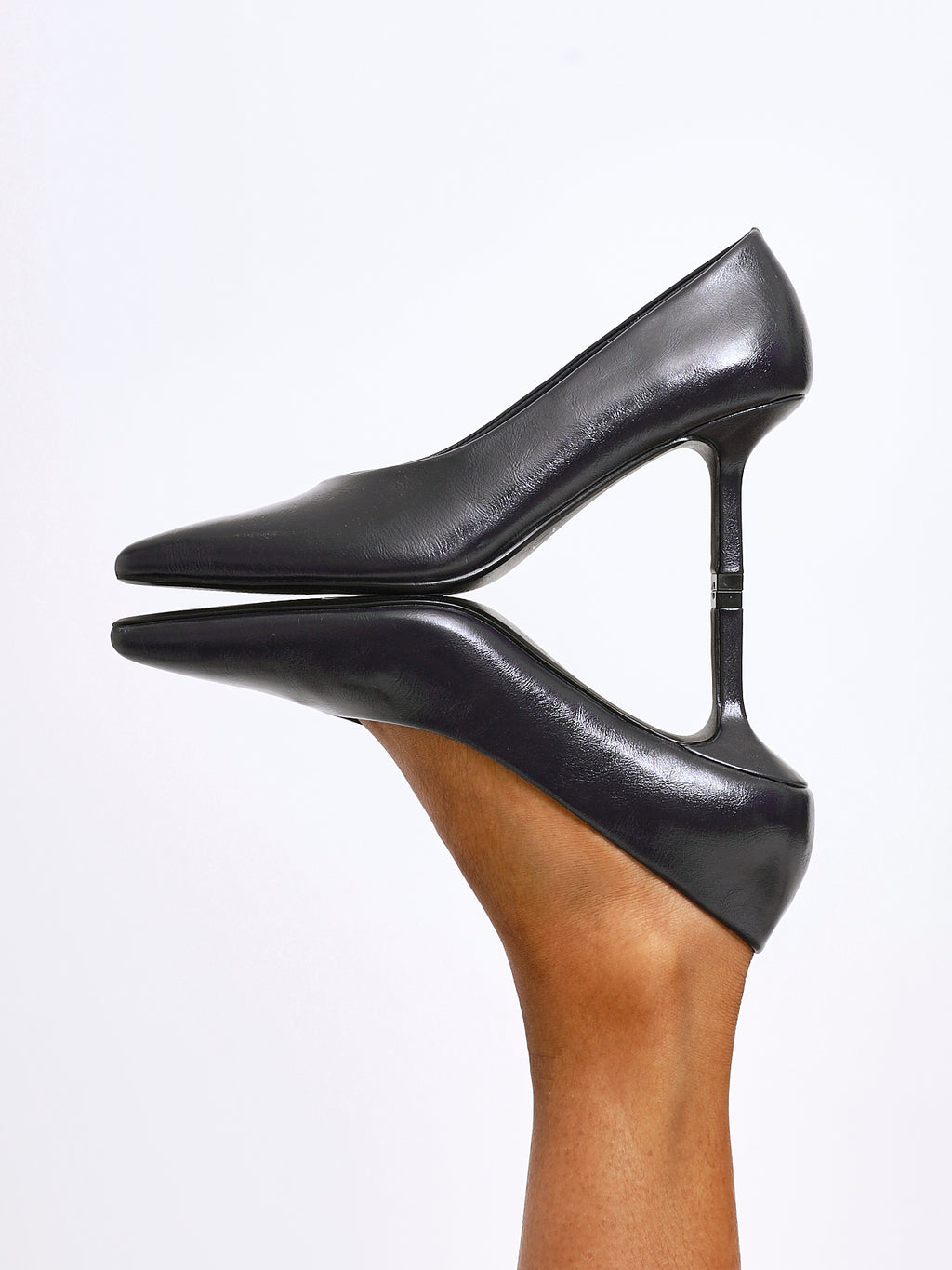 Navy Faux Leather V-Cut Vamp Court Heels – Linzi