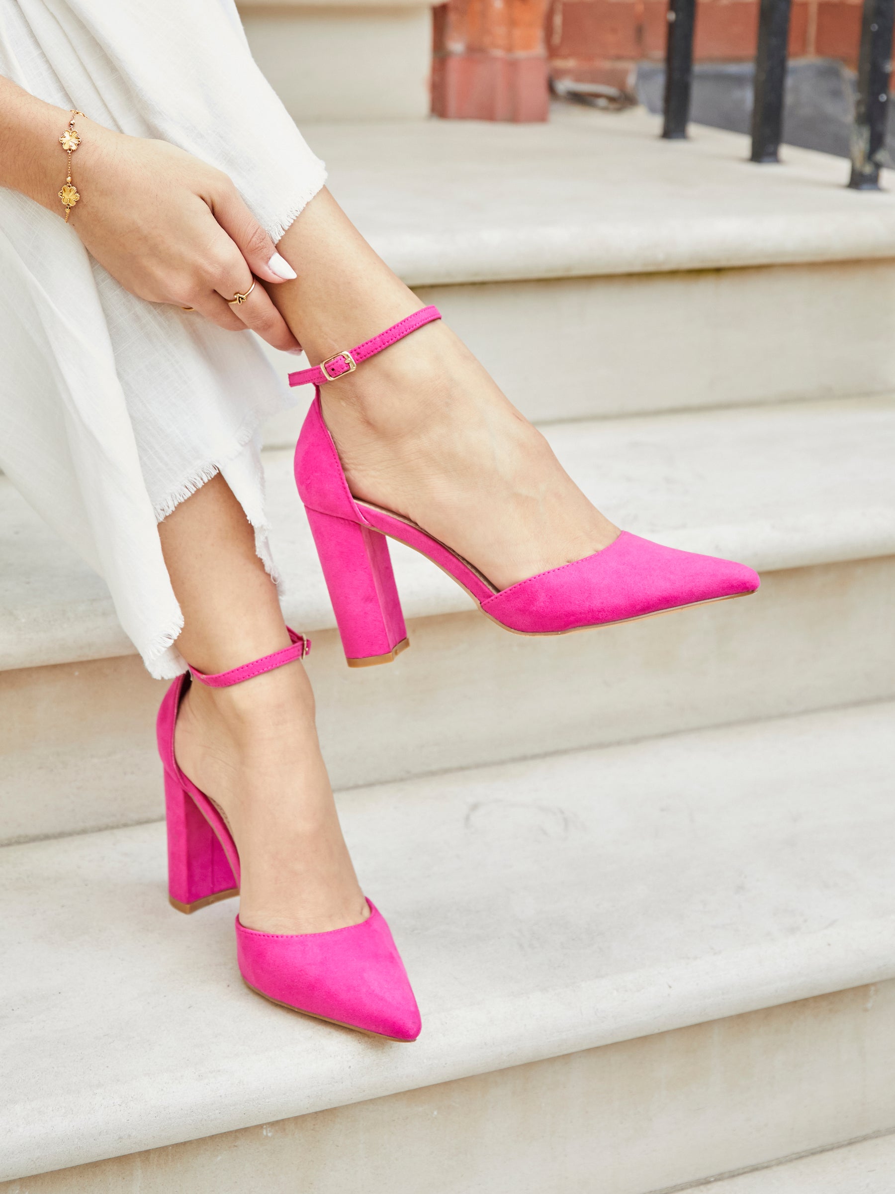 Pink Suede Court Shoe With Ankle Strap & Block Heel – Linzi