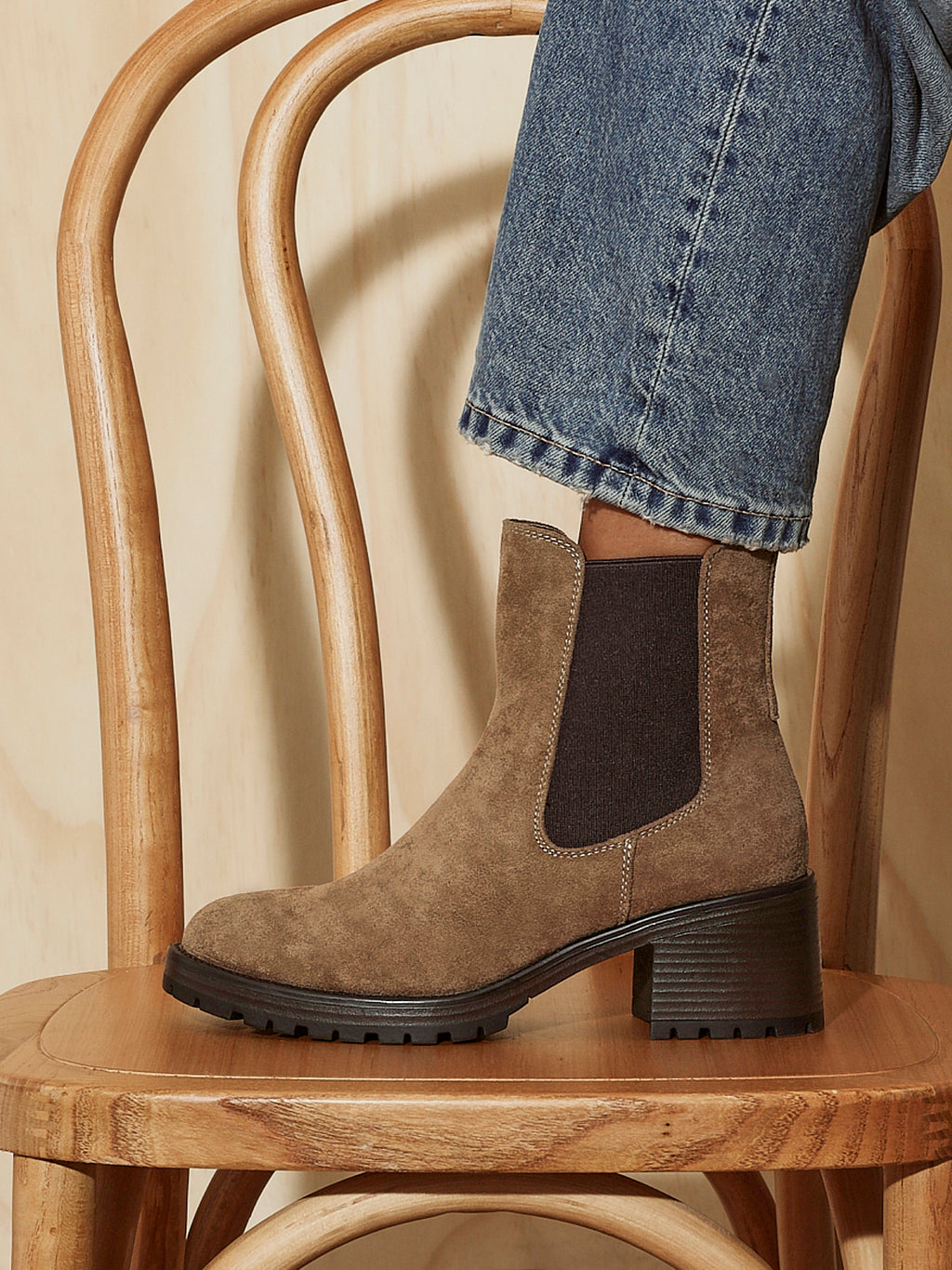 Sand Faux Suede Chelsea Boot – Linzi