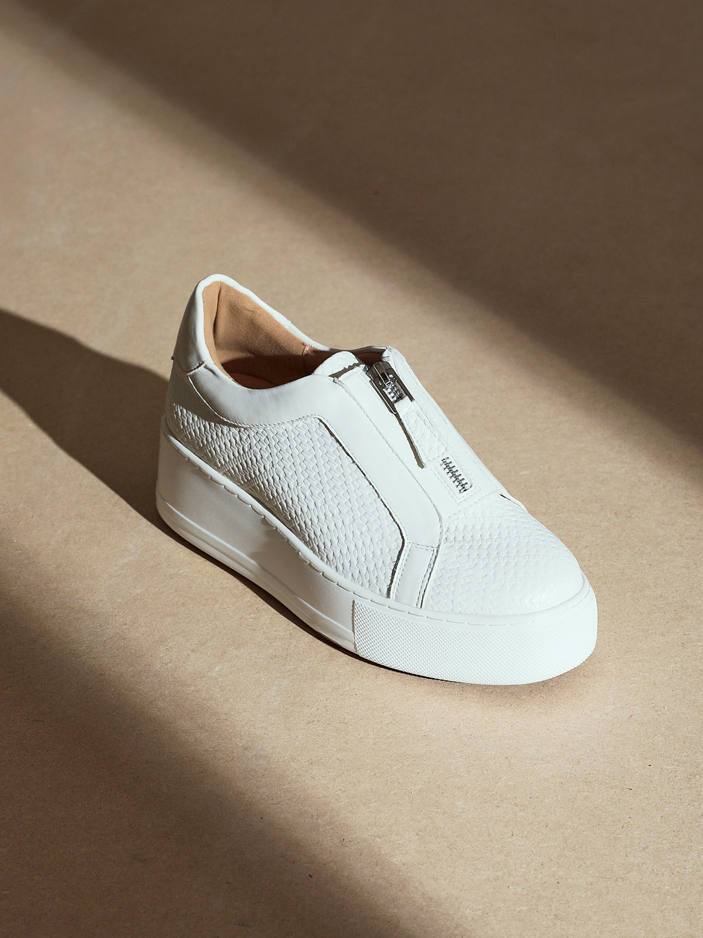 White Faux Leather Platform Trainer With Front Zip Detail – Linzi